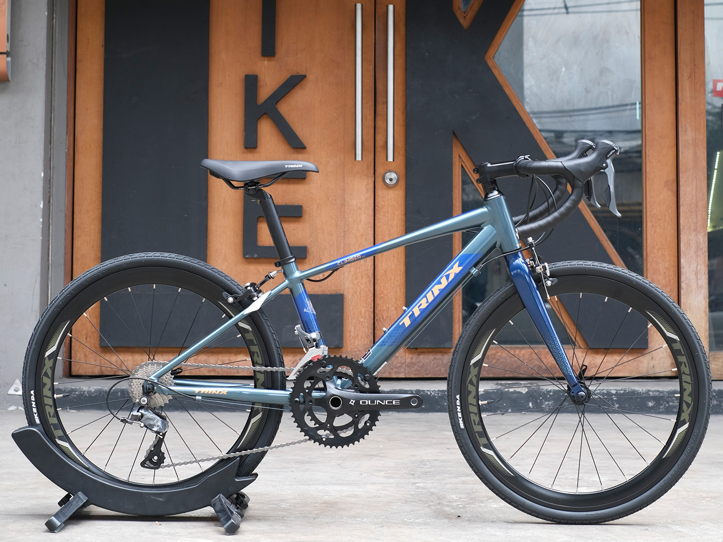 จักรยานเสือหมอบ TRINX CLIMBER 2.2 (24er)